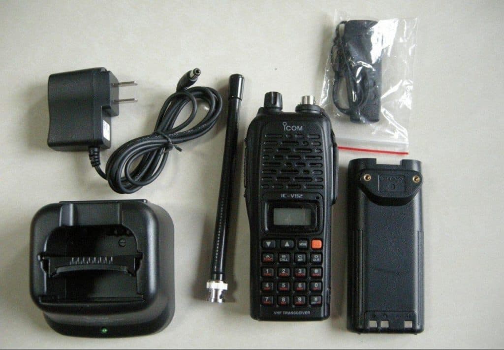 Máy bộ đàm ICOM IC-V82 chính hãng, giá tốt, đàm thoại to rõ ràng.